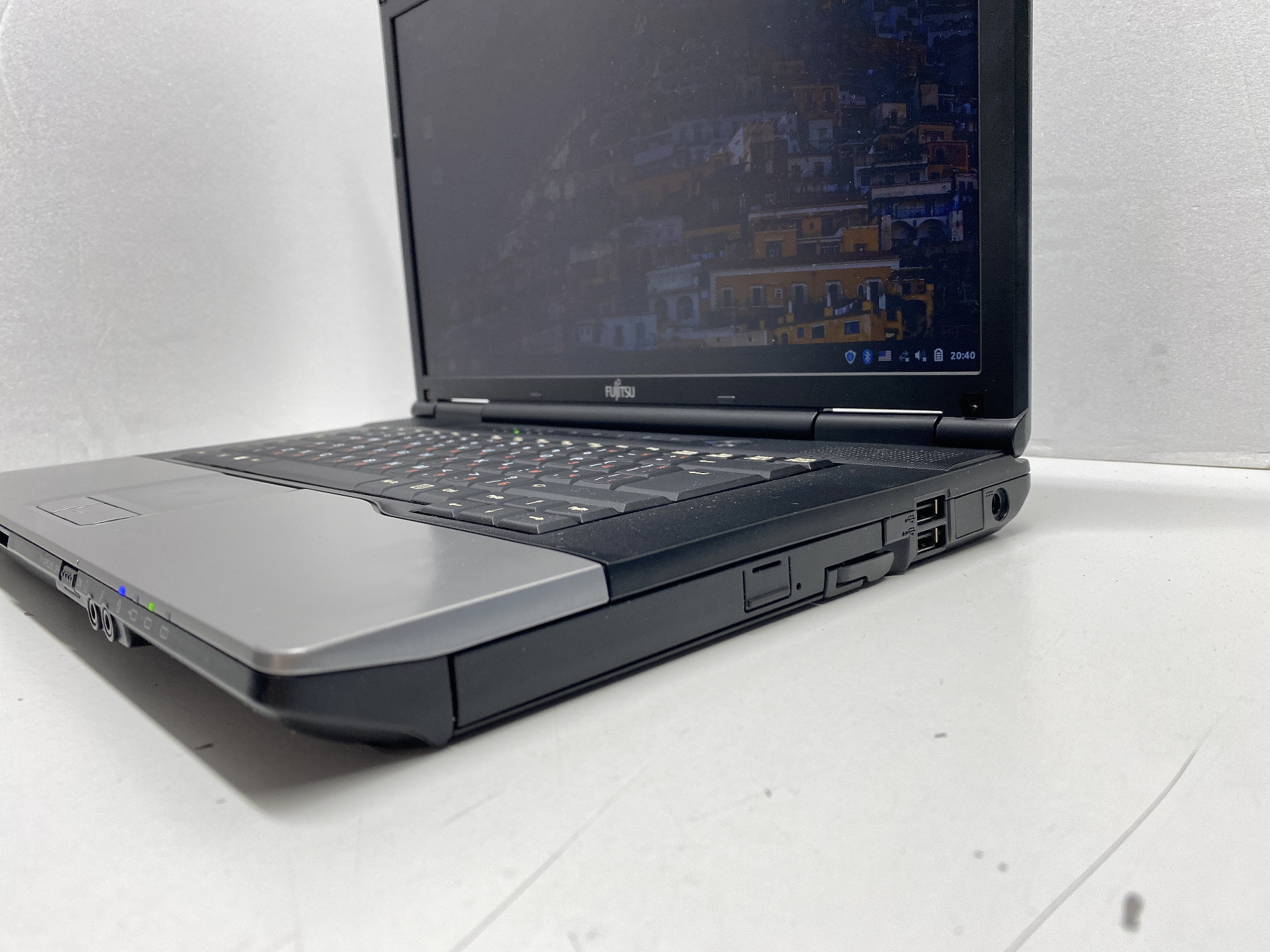 Лаптоп Fujitsu LIFEBOOK E752 15.6" i5-3230M 8GB 130GB клас А - 12610 ...